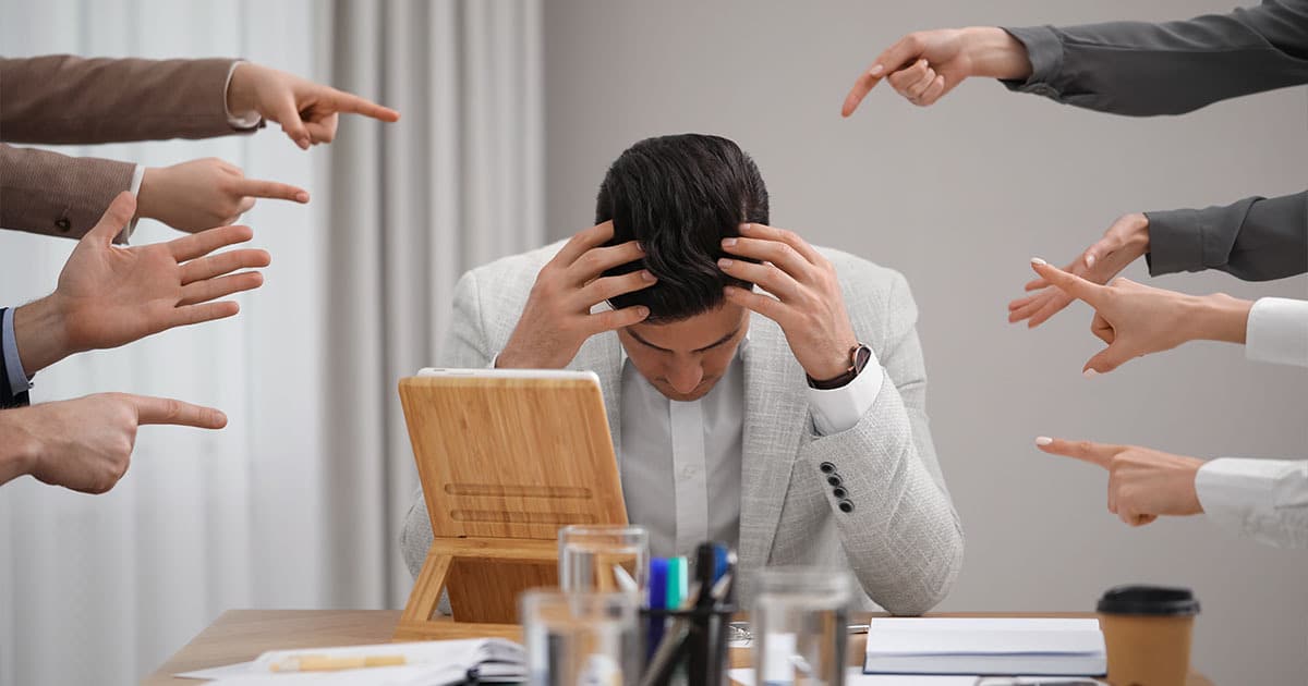 Cosa s'intende per mobbing sul luogo di lavoro - Enfeanews